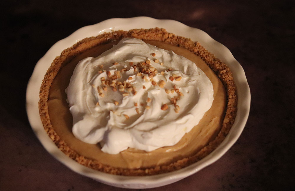 Blue Ribbon Winning Peanut Butter Chiffon Pie Recipe: Delicious!